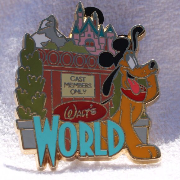 Disney | Accessories | Disneys World Cast Members Only Collectible Pin ...